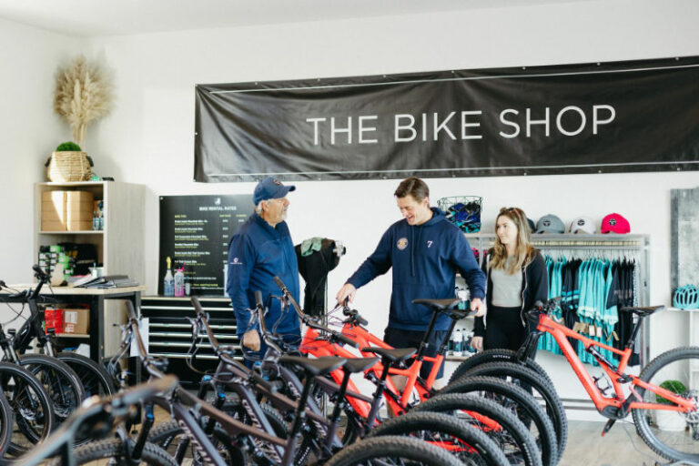 9 REASONS WHY PREDATOR RIDGE IS A BIKING DESTINATION – OKANAGAN BUCKETLIST